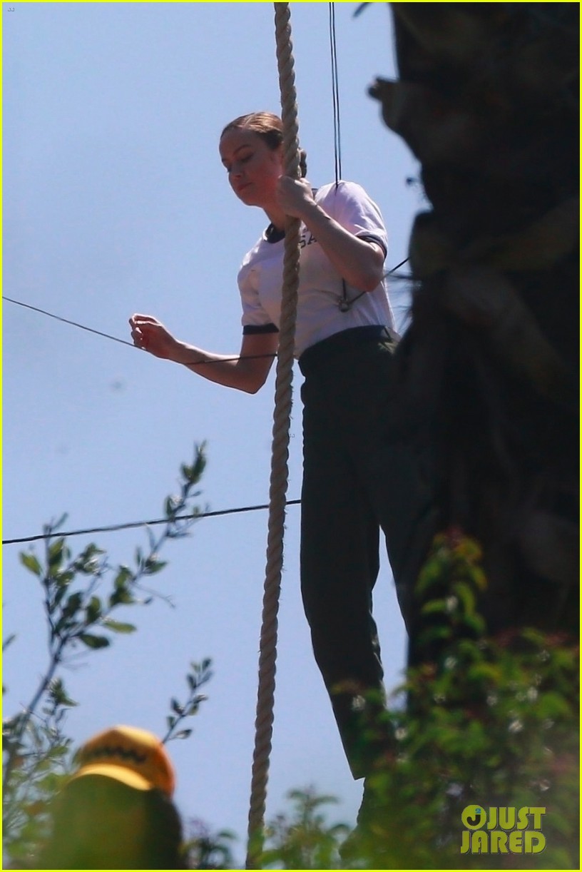 Brie Larson Climbs a Rope for 'Captain Marvel' Stunt Scene!: Photo ...