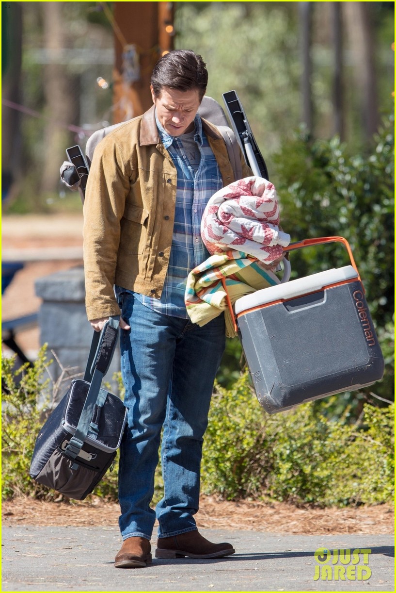 Mark Wahlberg & Rose Byrne Film 'Instant Family' in Georgia!: Photo ...
