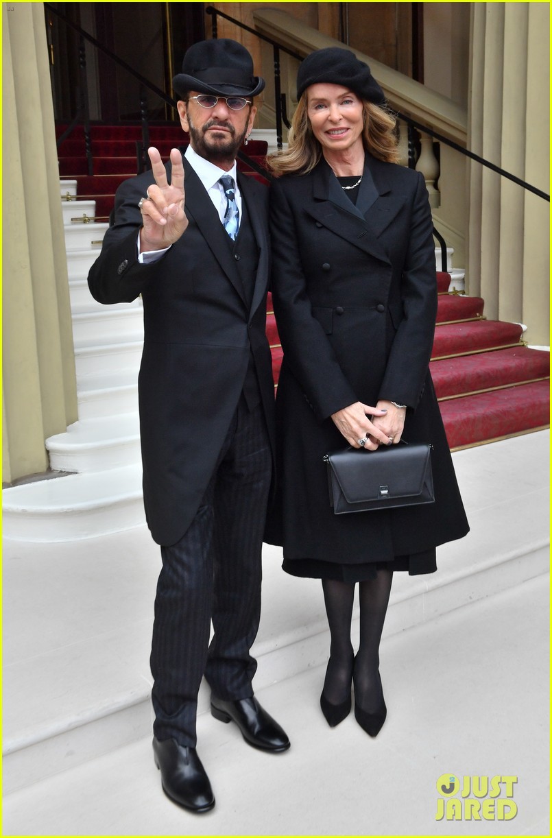 The Beatles' Ringo Starr Gets Knighted by Prince William!: Photo ...