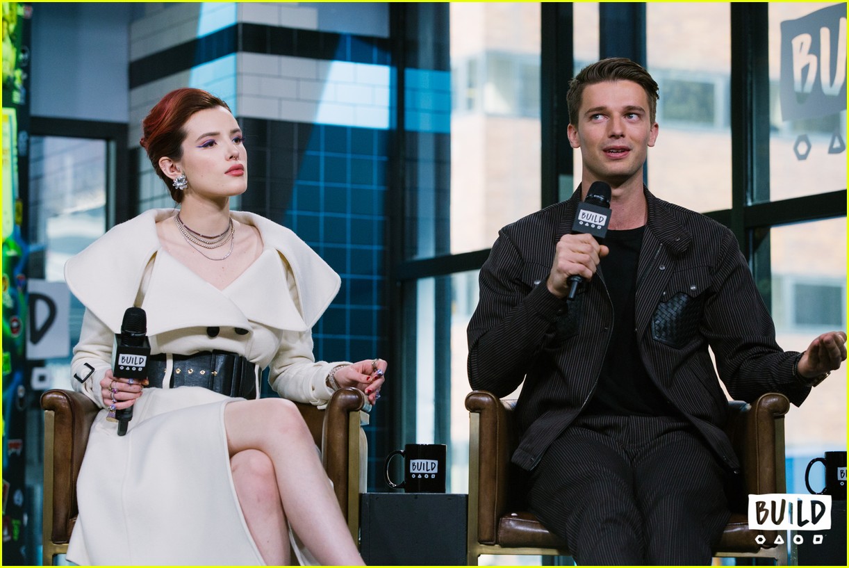 Bella Thorne Buys Out L.A. Theater to Provide a Free 'Midnight Sun ...