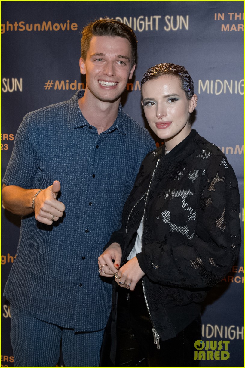 Bella Thorne Covers Her Hair in Glitter at 'Midnight Sun' Screening in ...