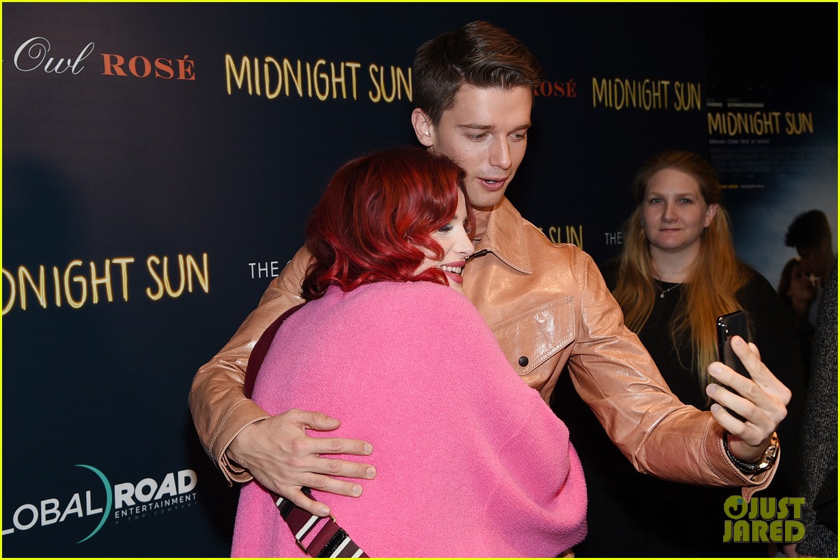 Bella Thorne Cozies Up to Co-Star Patrick Schwarzenegger at 'Midnight ...