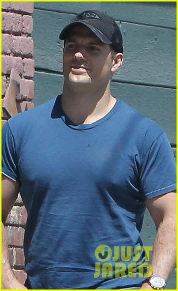 Henry Cavill Shows Off Buff Biceps Taking His Dog for a Walk!: Photo ...