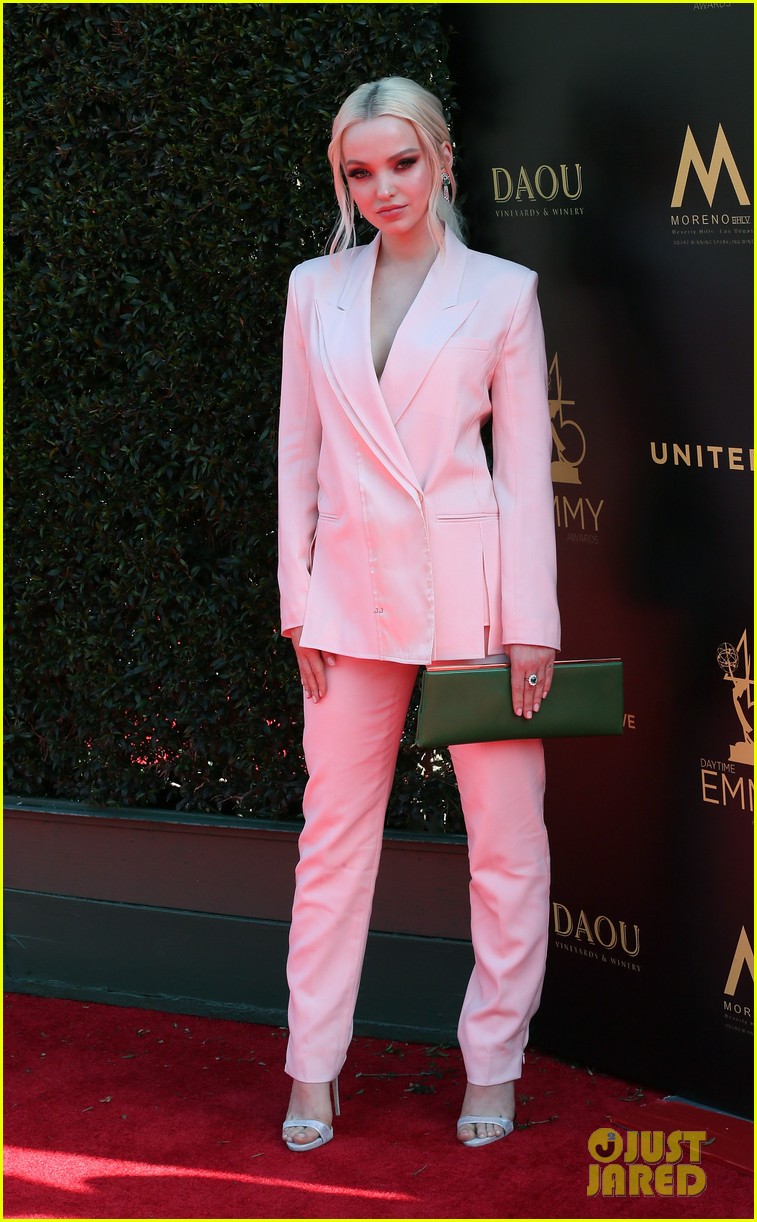 Dove Cameron Wins First Emmy at Daytime Emmy Awards 2018!: Photo ...