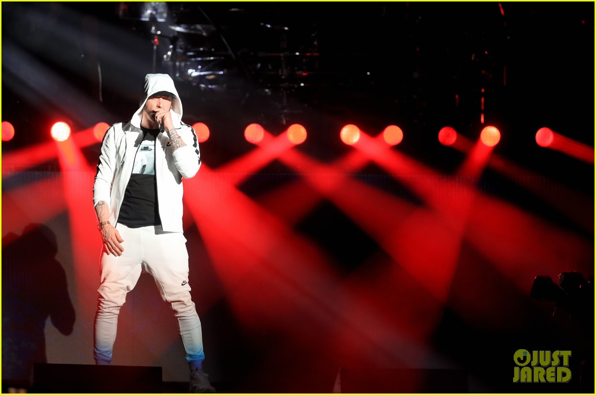 Eminem's Coachella 2018 Set List Revealed - Full Lineup of Songs ...