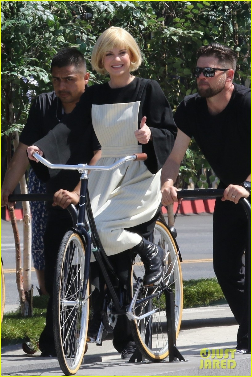 Anna Faris Reveals 'Boy Crazy' Past with Childhood Diary on 'Jimmy ...