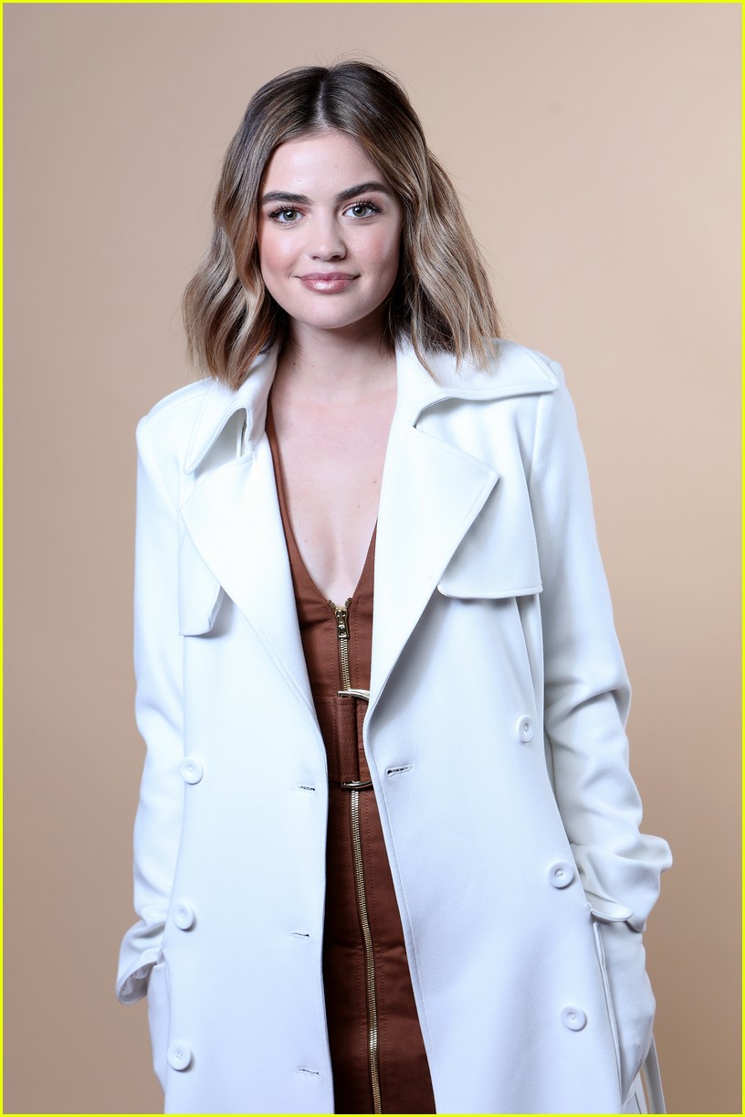 Hillary Clinton Hangs Out at Beautycon Festival NYC 2018!: Photo ...