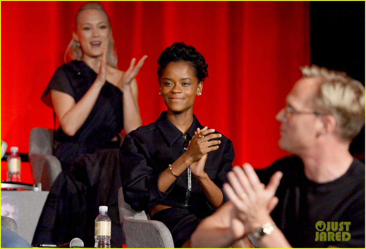 'Avengers: Infinity War' Cast Get Together for Global Press Conference ...