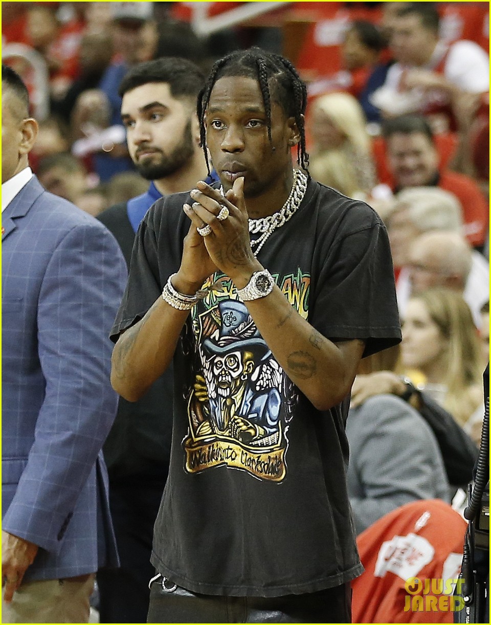 Kylie Jenner & Travis Scott Make It a Court Side Date Night!: Photo ...