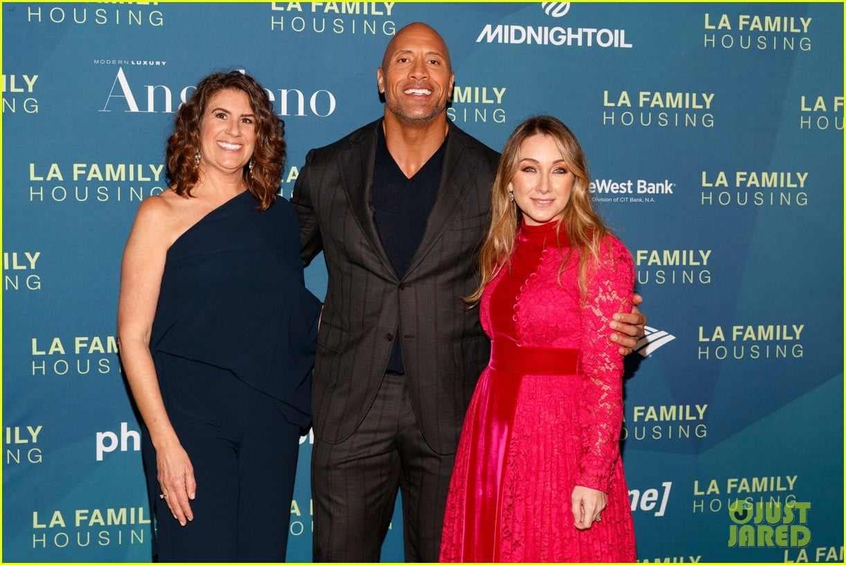 Dwayne Johnson & Jeffrey Dean Morgan Fight To End Homelessness at LA ...