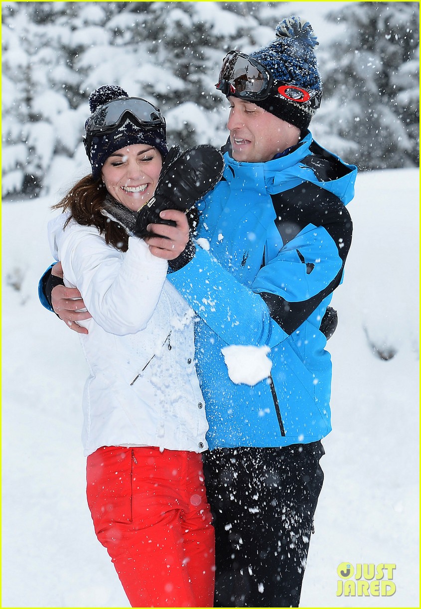 Kate Middleton Gives Birth, Welcomes Royal Baby Boy with Prince William ...