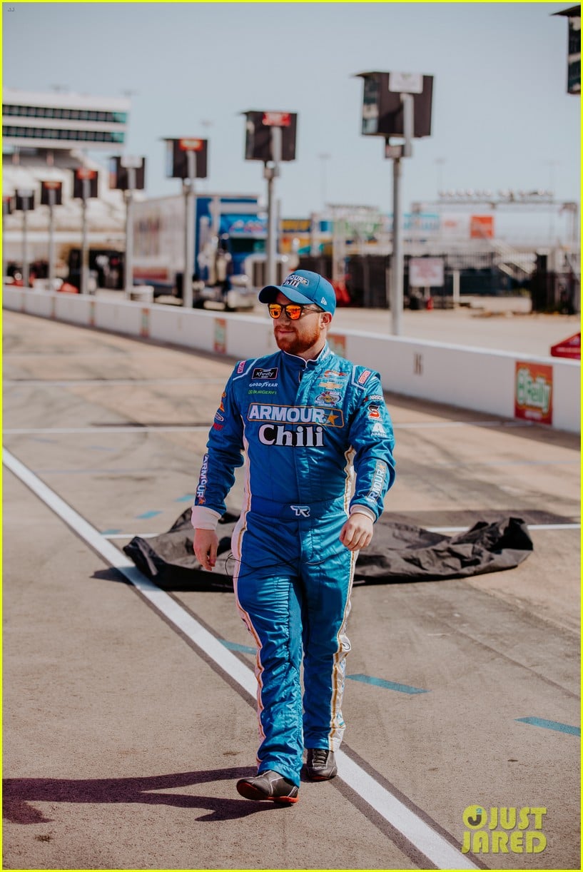 Jared Leto Hits Texas Motor Speedway During Cross-Country Mars Across ...