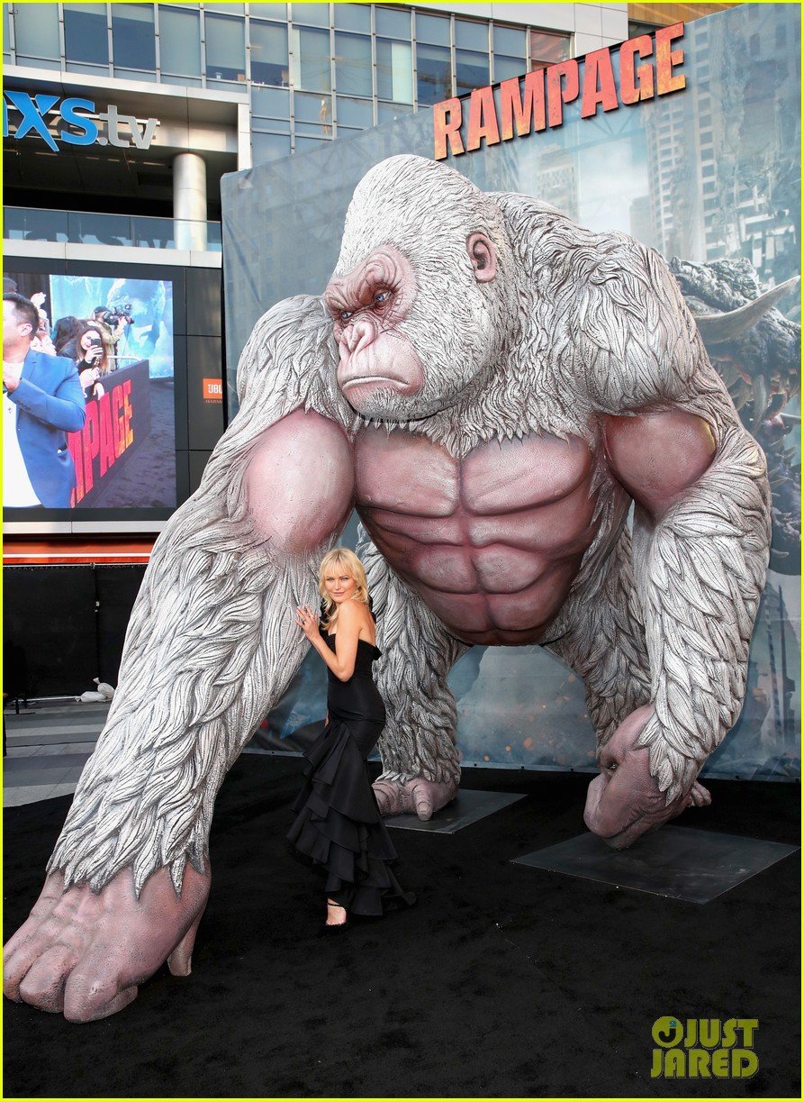 Dwayne Johnson, Malin Akerman, & Joe Manganiello Premiere 'Rampage' in ...