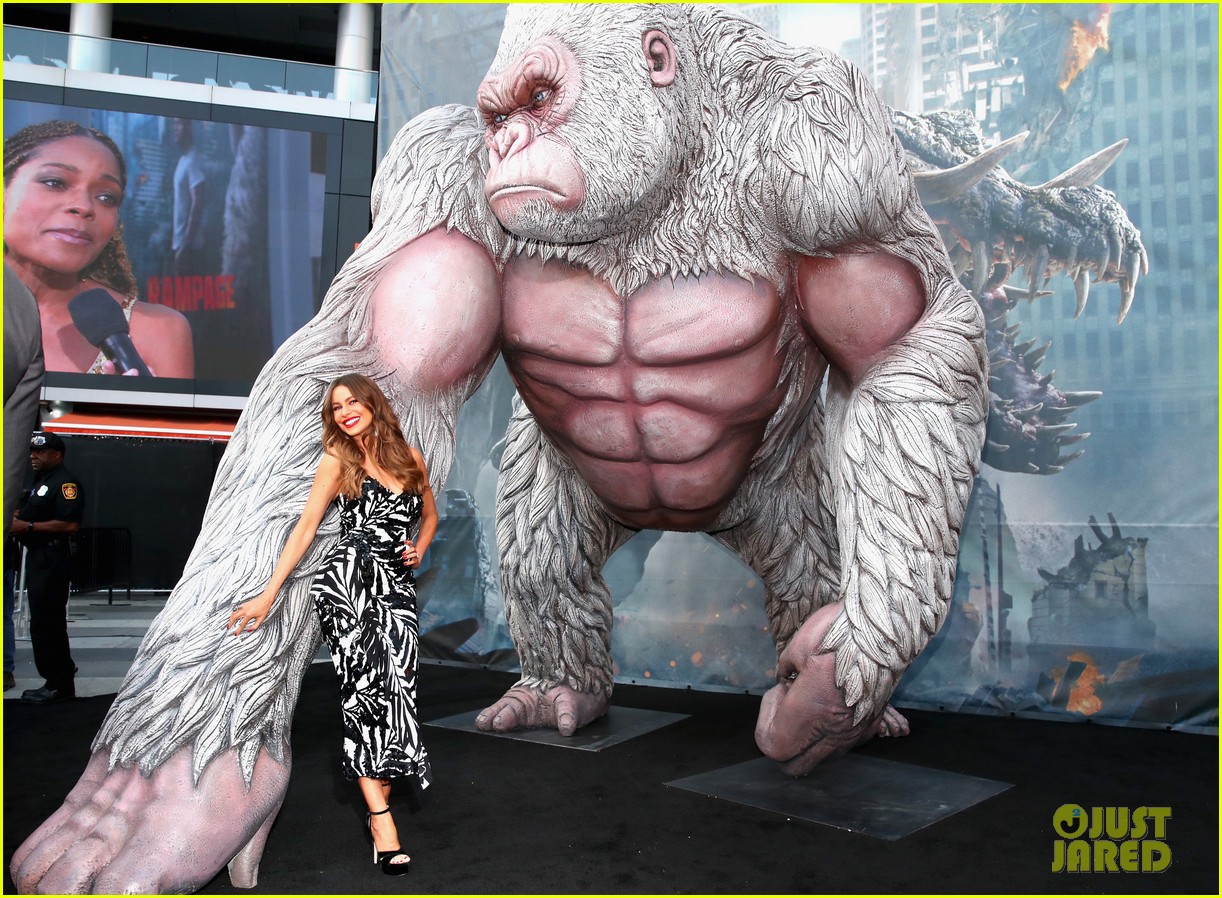 Dwayne Johnson, Malin Akerman, & Joe Manganiello Premiere 'Rampage' in ...