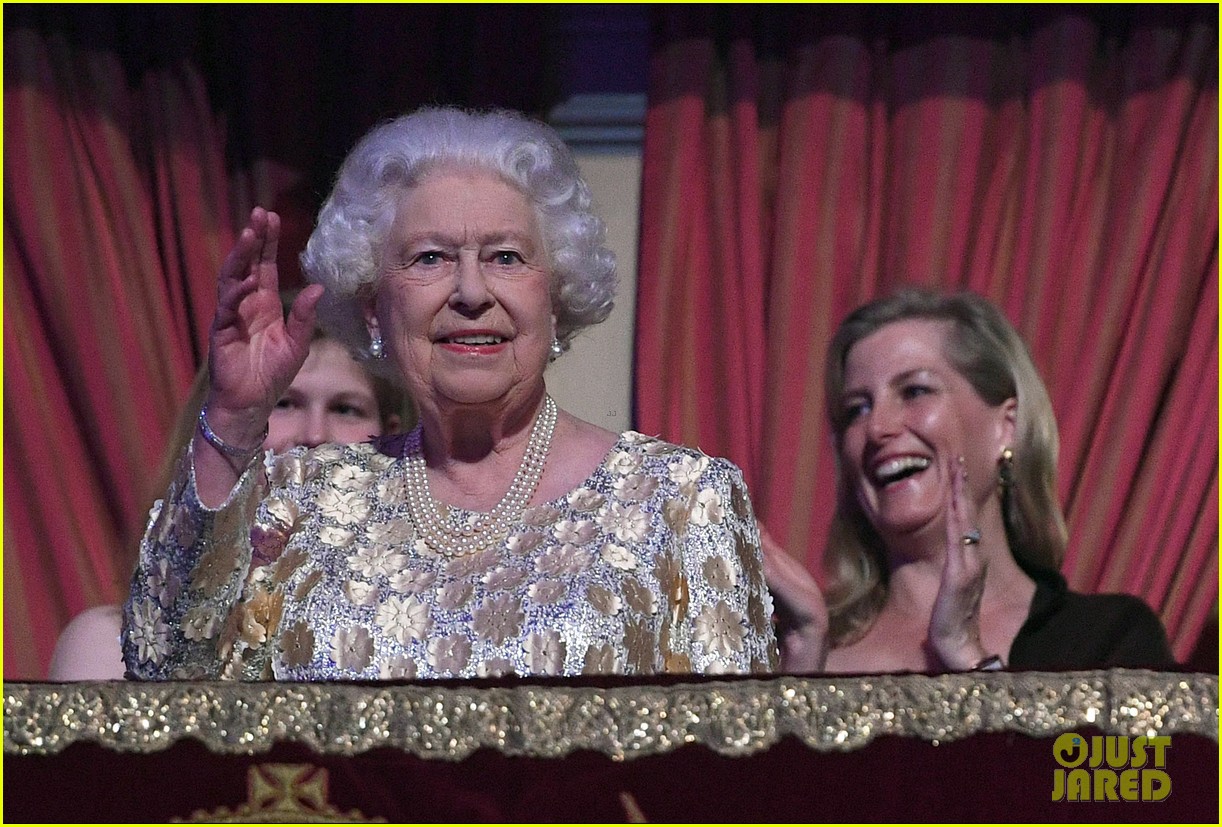 Meghan Markle & Prince Harry Couple Up at Queen Elizabeth's Birthday ...