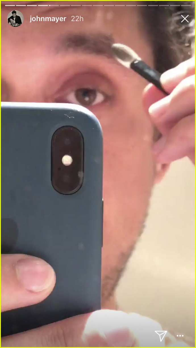 John Mayer Demonstrates How to Do the Perfect Smokey Eye: Photo 4071297 ...