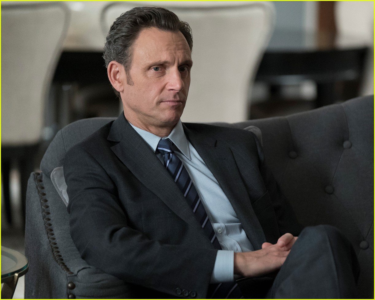'Scandal' Series Finale Photos - Olivia Pope in Her White Coat, One ...