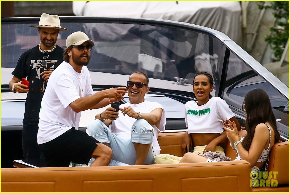 Scott Disick Goofs Around With Friends in Miami!: Photo 4069072 | Scott ...