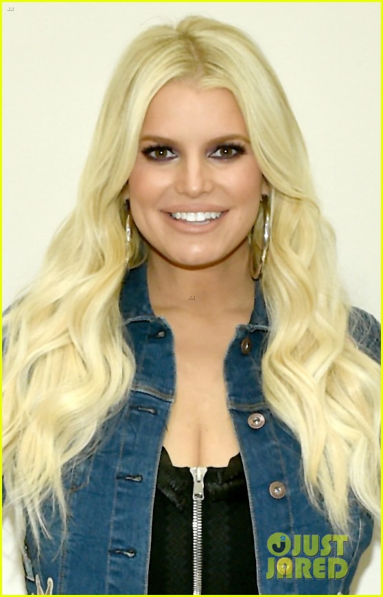 Jessica Simpson Hosts Army Wives & Daughters Styling Event in Nashville ...