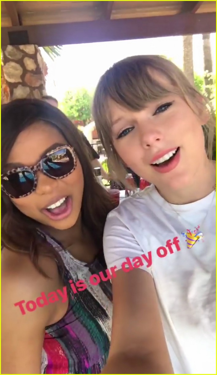 Taylor Swift Hosts a Pool Party on Day Off from Tour Rehearsals: Photo ...