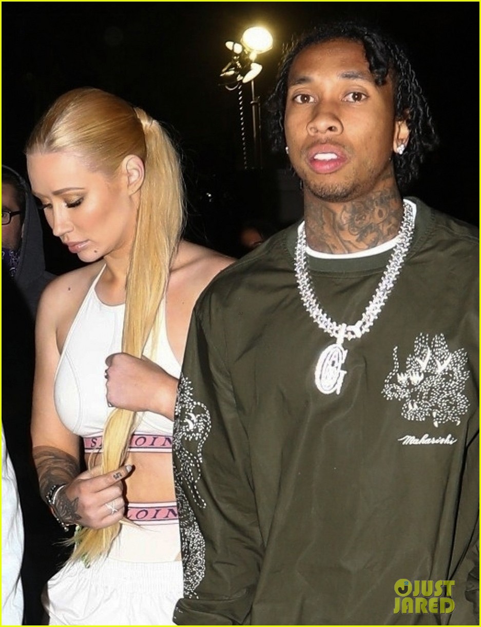 Iggy Azalea & Tyga Fuel Romance Rumors at Coachella: Photo 4065278 ...
