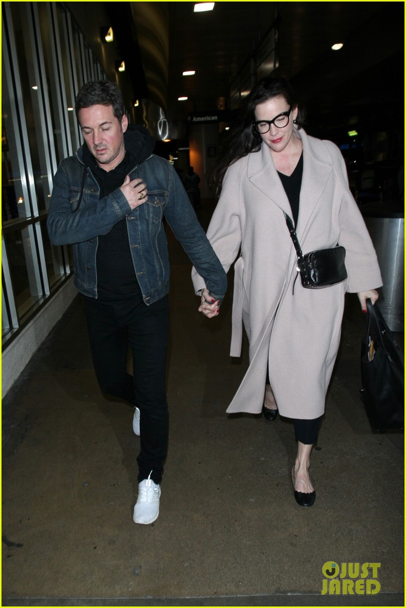 Liv Tyler & Partner Dave Gardner Fly Out of Town Together: Photo ...
