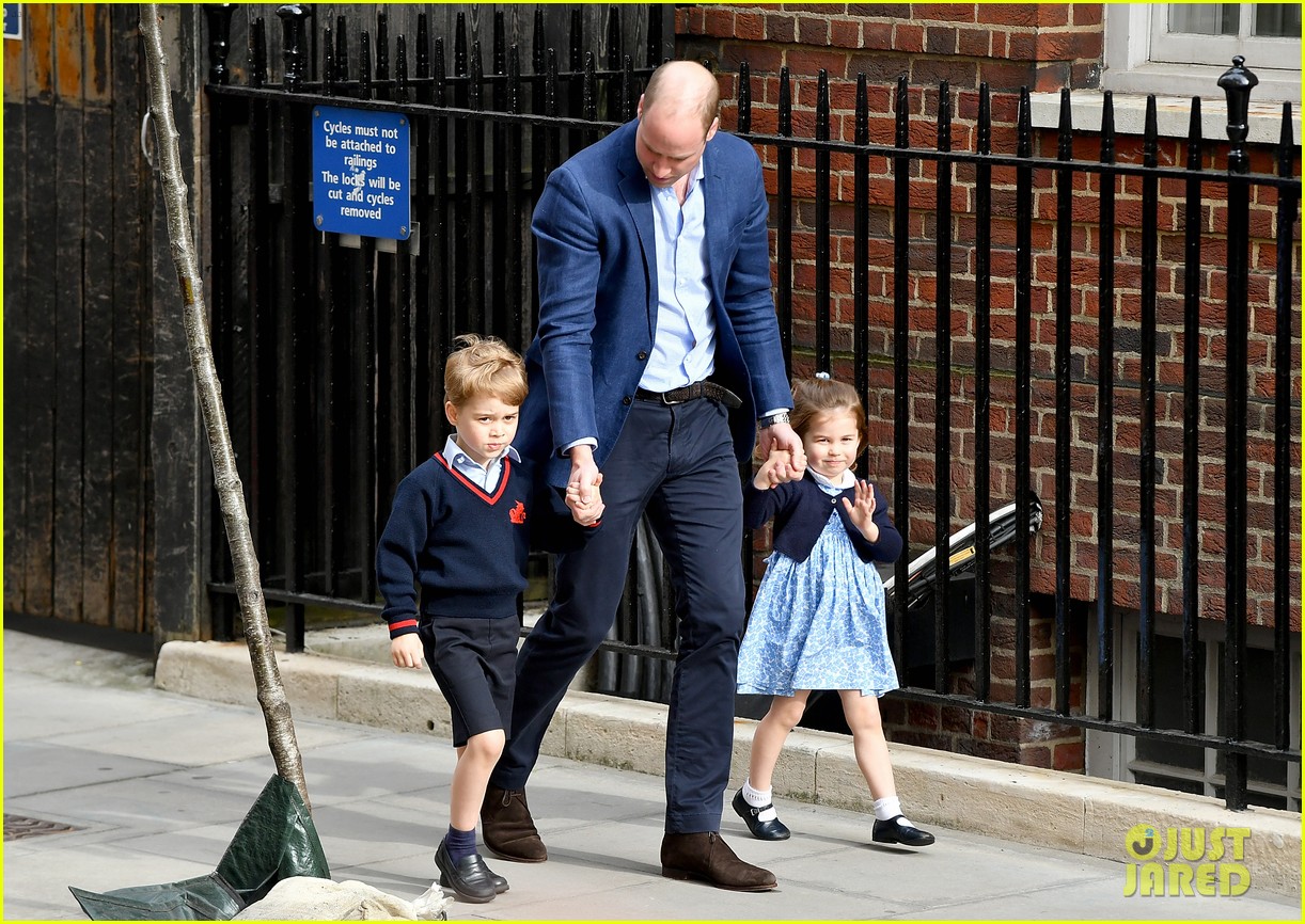 Prince George & Princess Charlotte Arrive to Meet Their New Baby ...
