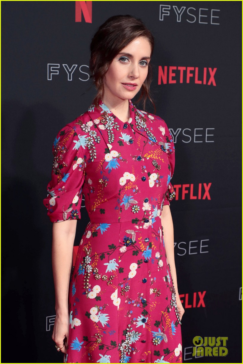 Alison Brie & 'GLOW' Costars Step Out to Promote Season 2!: Photo ...