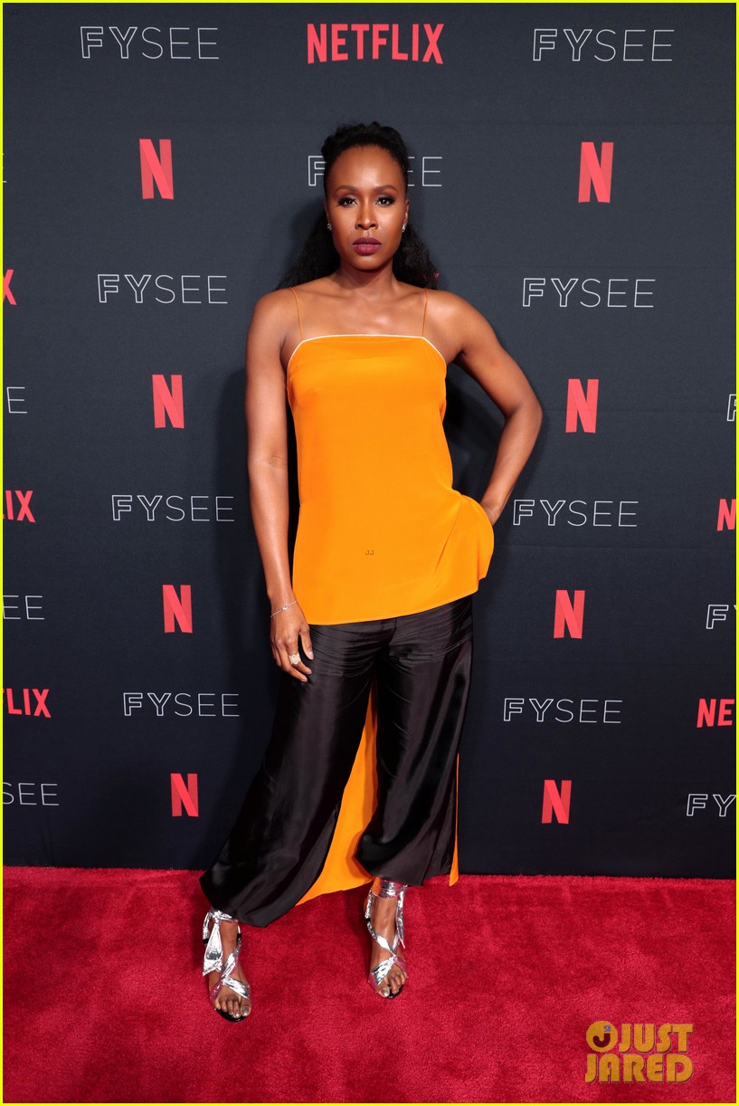 Alison Brie & 'GLOW' Costars Step Out to Promote Season 2!: Photo ...