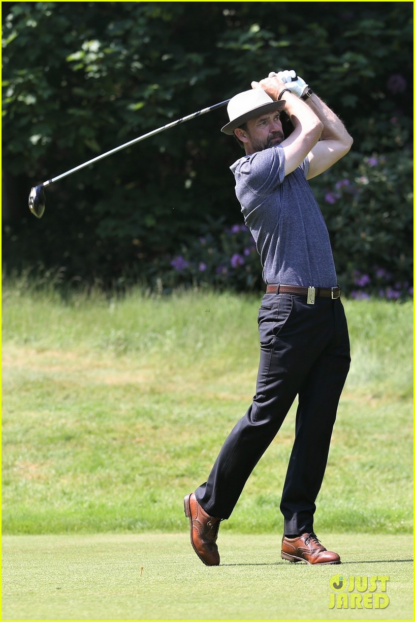 Jamie Dornan Looks So Hot While Golfing in BMW PGA Championship!: Photo ...