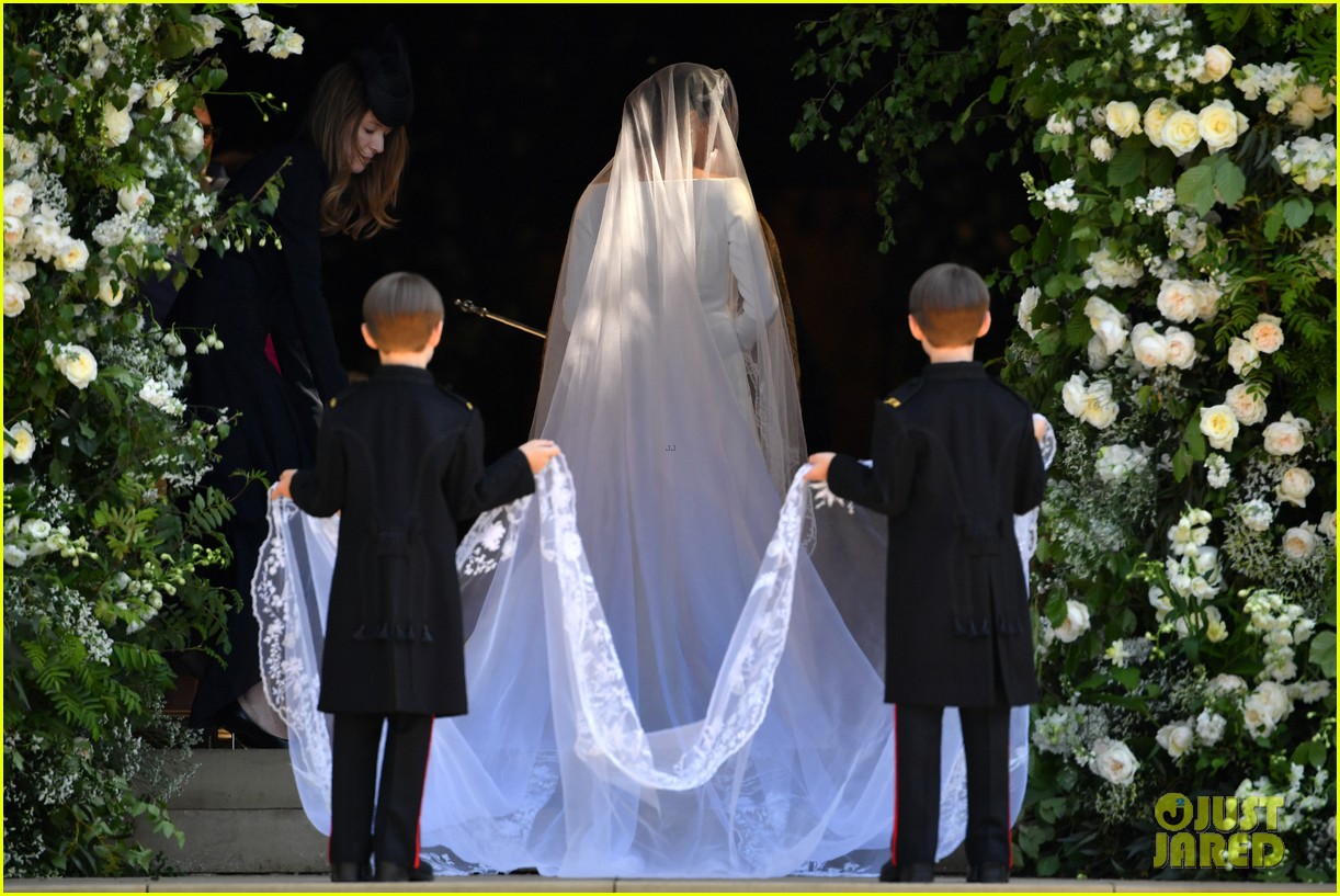 Meghan Markle's Wedding Dress Designer: Clare Waight Keller!: Photo ...