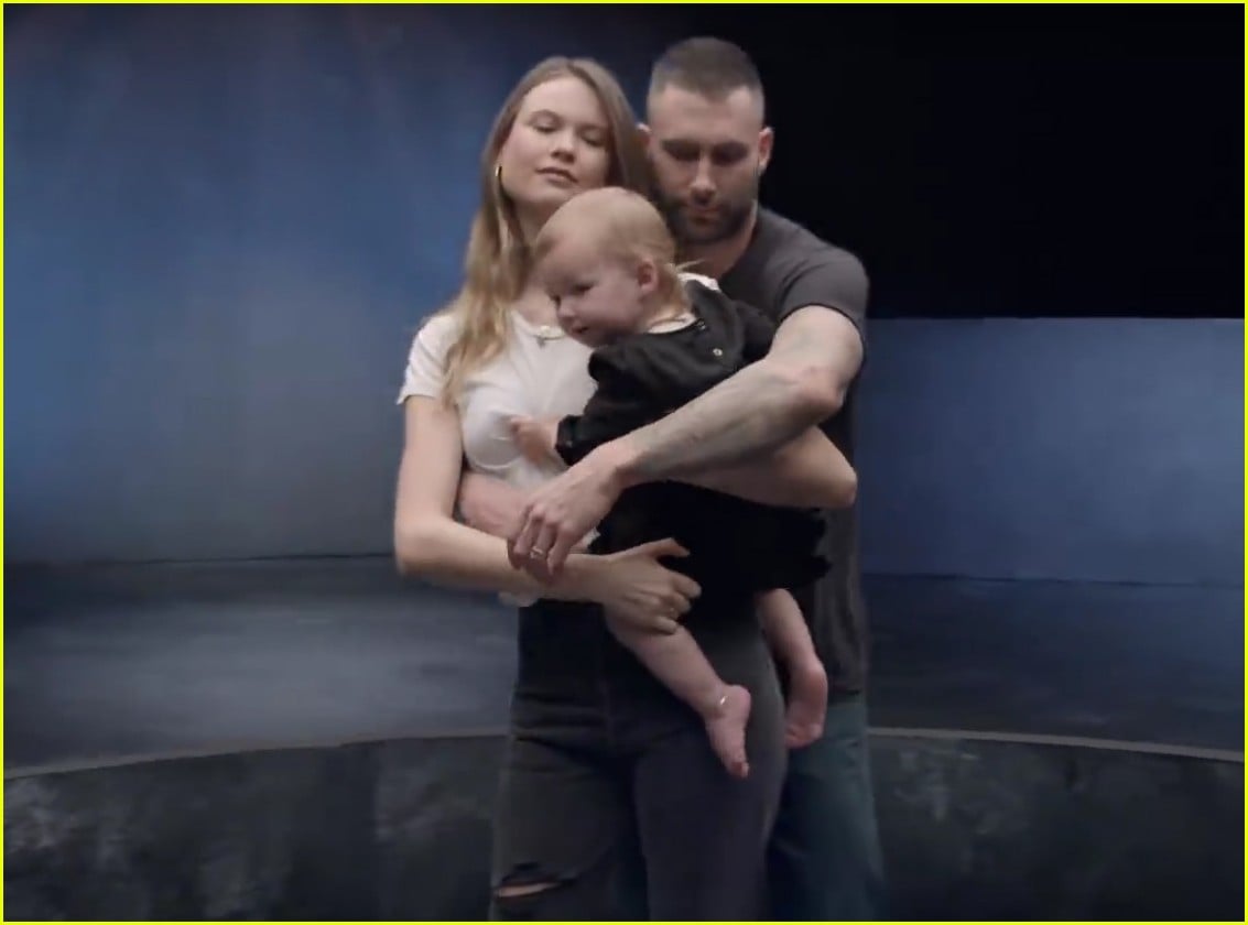 Adam Levine's Wife Behati Prinsloo & Daughter Dusty Rose Make ...