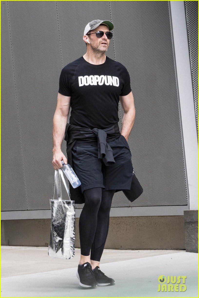 Hugh Jackman Flaunts Fit Physique After His Workout!: Photo 4089466 ...