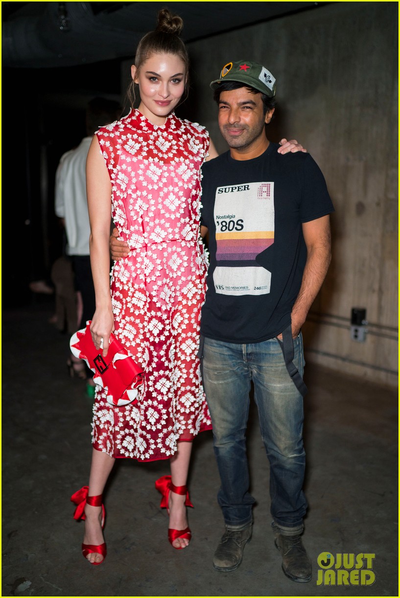 Karlie Kloss, Joan Smalls, & Ashley Graham Help Harry Josh Pro Tools ...