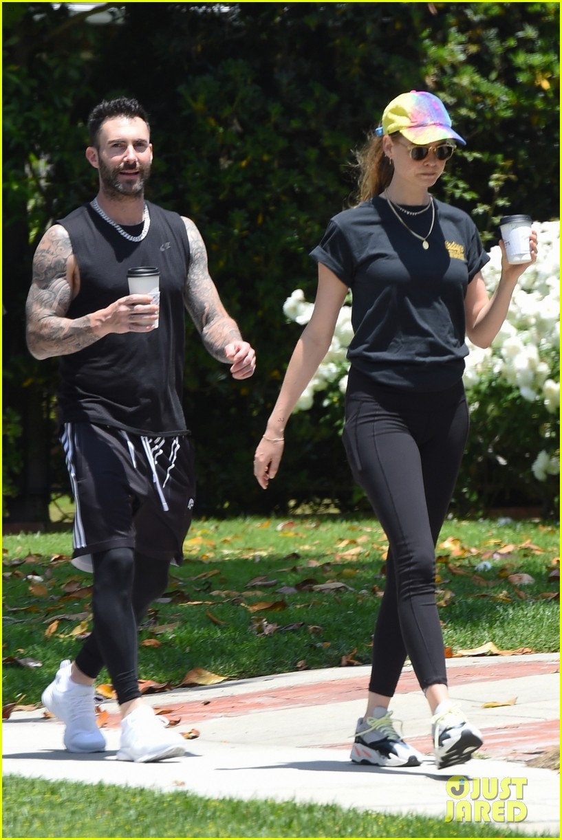 Adam Levine Shows Off Buff Biceps During Walk with Behati Prinsloo ...