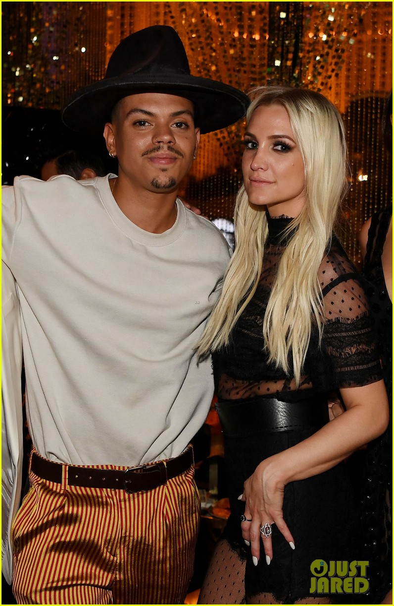 Jennifer Lopez Celebrates 'Dinero' Release with DJ Khaled & Ashlee ...