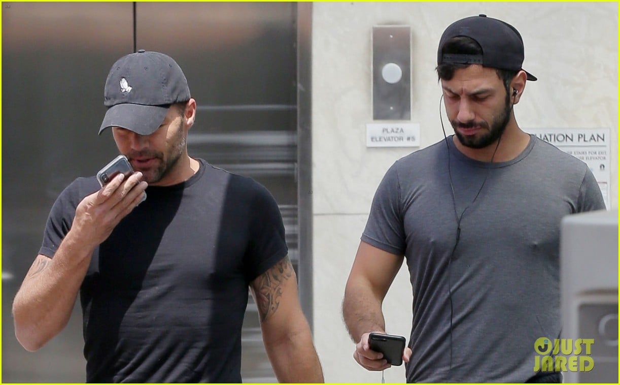 Ricky Martin & Husband Jwan Yosef Flaunt Their Muscles at the Gym ...