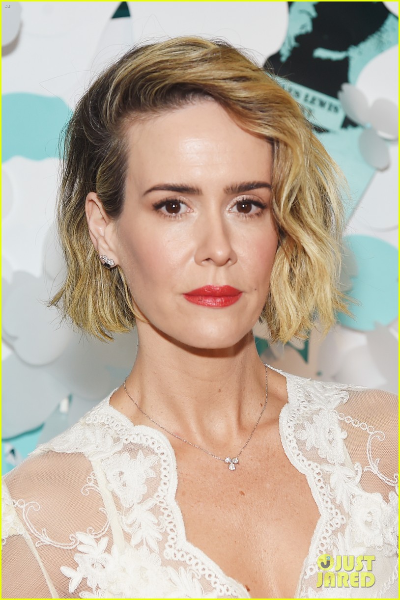 Sarah Paulson Hangs Out in NYC with Reese Witherspoon's Daughter Ava ...