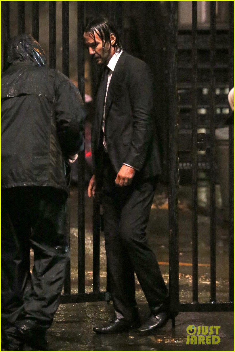 Keanu Reeves Gets Caught in the Rain Again for 'John Wick': Photo ...