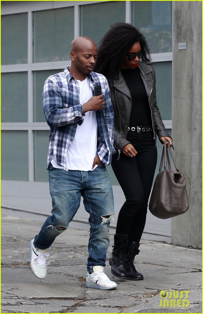 Kelly Rowland & Husband Tim Weatherspoon Run Errands Together: Photo ...