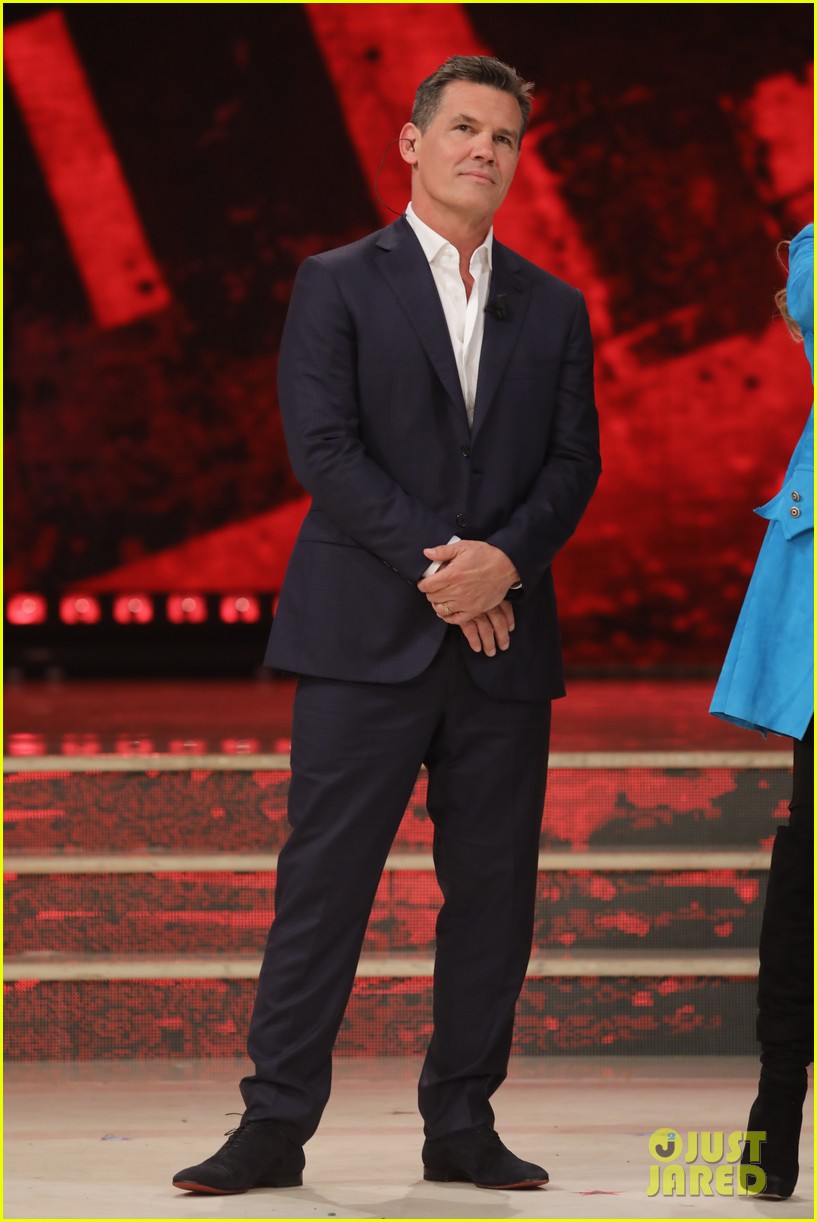 Ryan Reynolds Performs on Rome's 'DWTS'! : Photo 4077495 | Josh Brolin ...