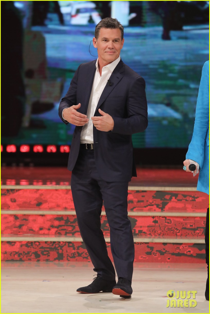 Ryan Reynolds Performs on Rome's 'DWTS'! : Photo 4077497 | Josh Brolin ...