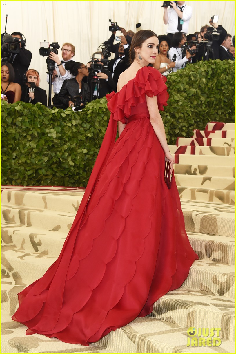 Anna Wintour's Children Bee & Charlie Shaffer Attend Met Gala 2018 ...