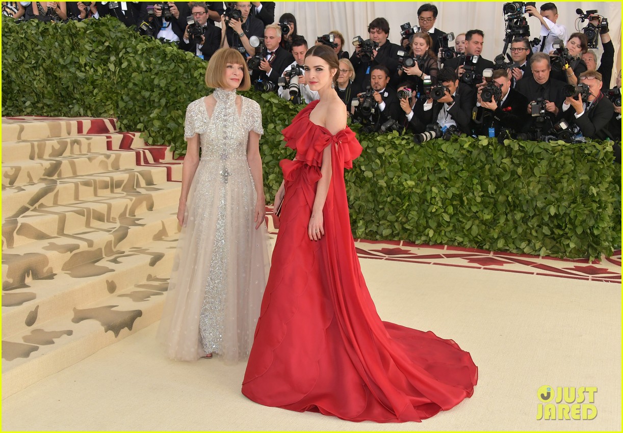 Anna Wintour's Children Bee & Charlie Shaffer Attend Met Gala 2018 ...