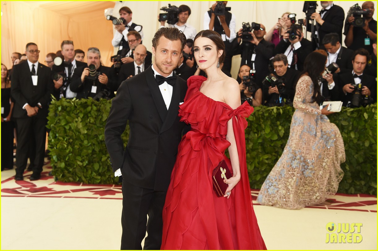 Anna Wintour's Children Bee & Charlie Shaffer Attend Met Gala 2018 ...