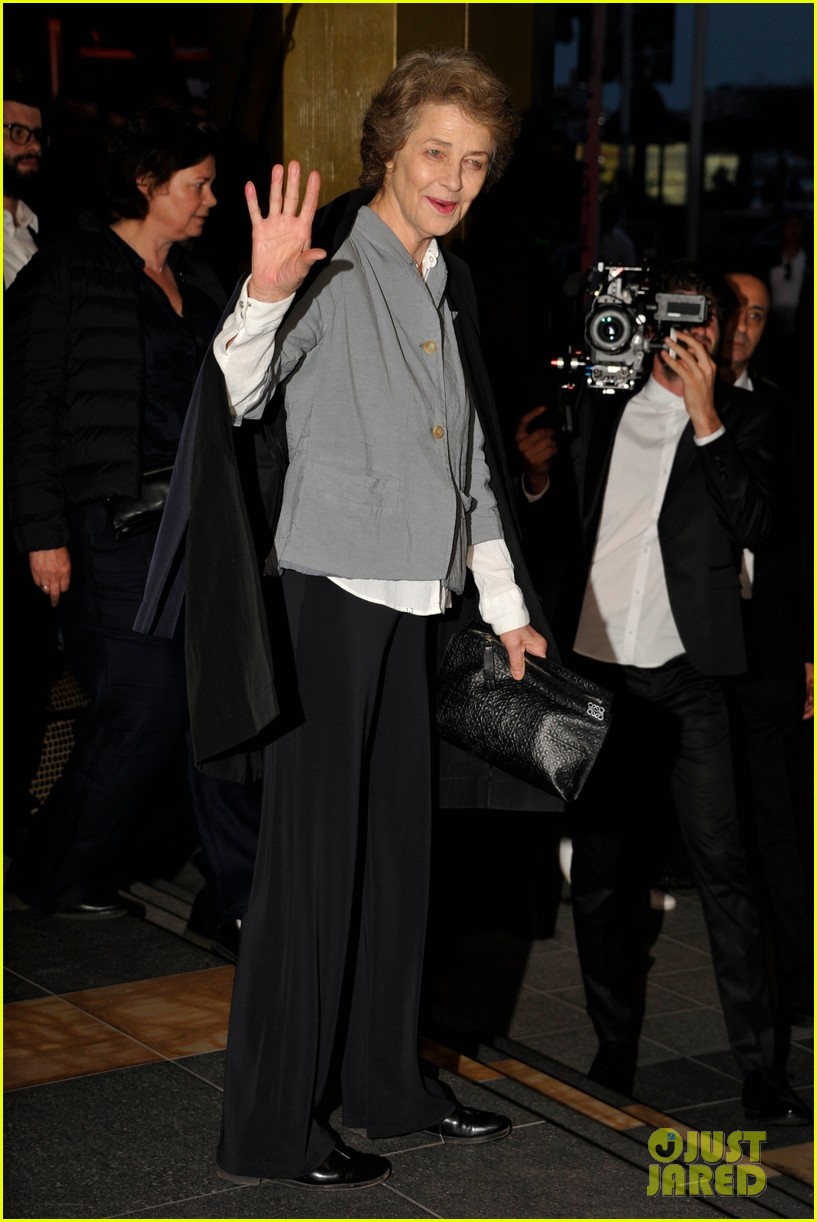 Kristen Stewart, Cate Blanchett & More Step Out for Chanel & Vanity ...