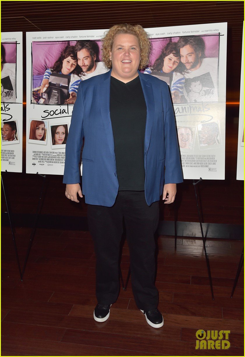 Noel Wells & Josh Radnor Celebrate Release of 'Social Animals' - Watch ...