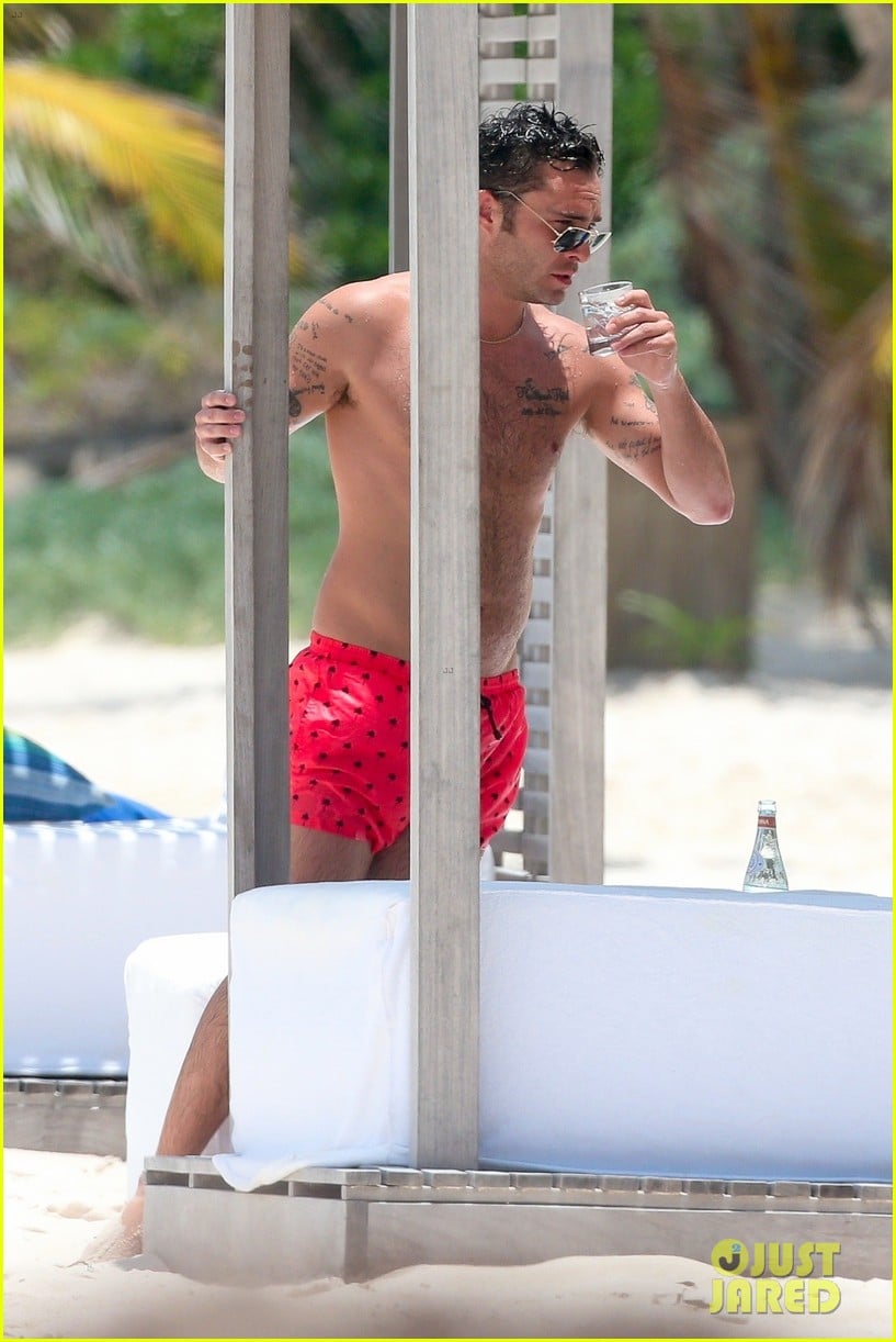 Shirtless Ed Westwick Hits the Beach in Short Shorts: Photo 4083598 ...