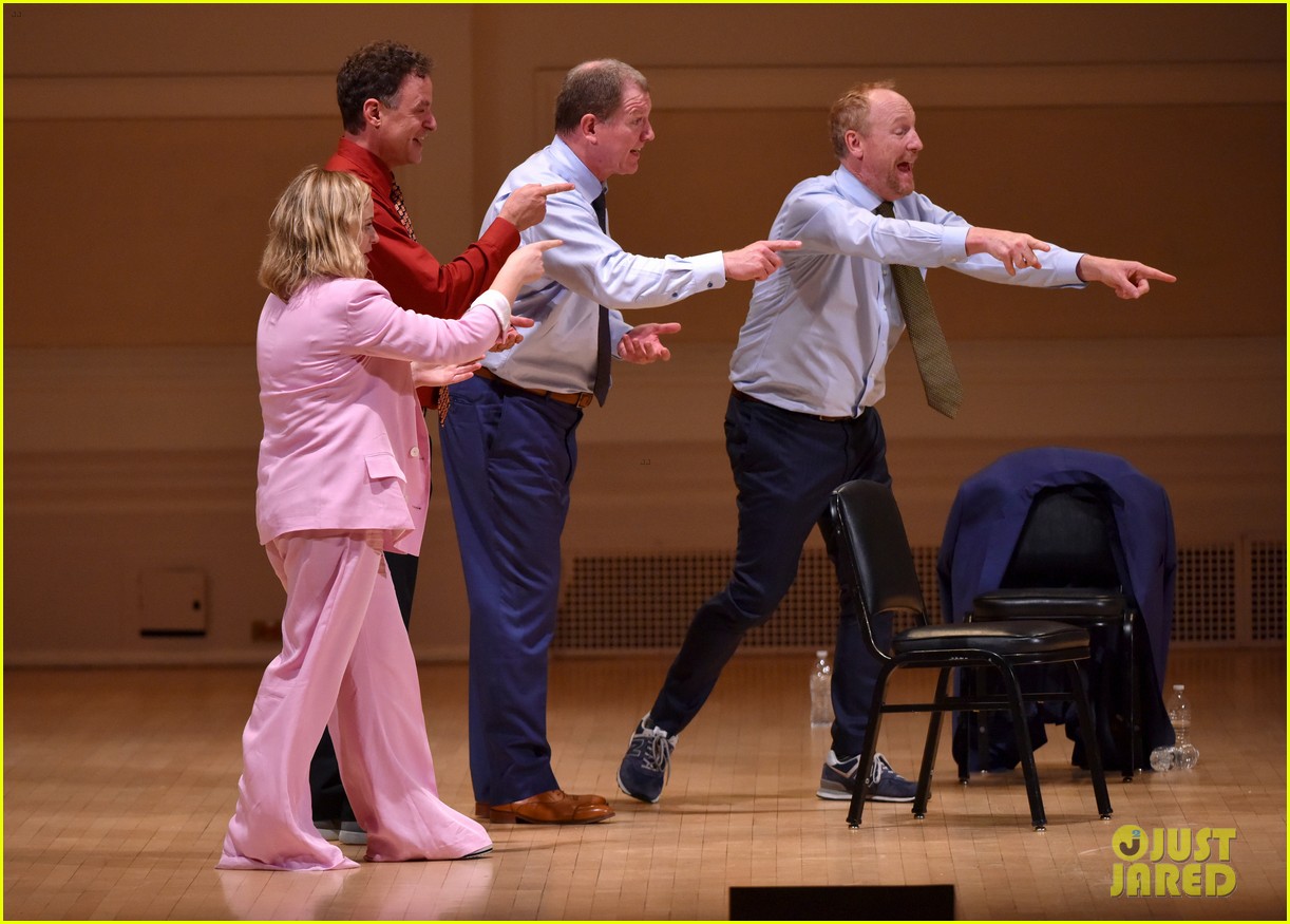 Tina Fey & Amy Poehler Reunite for Improv Show at Carnegie Hall!: Photo ...
