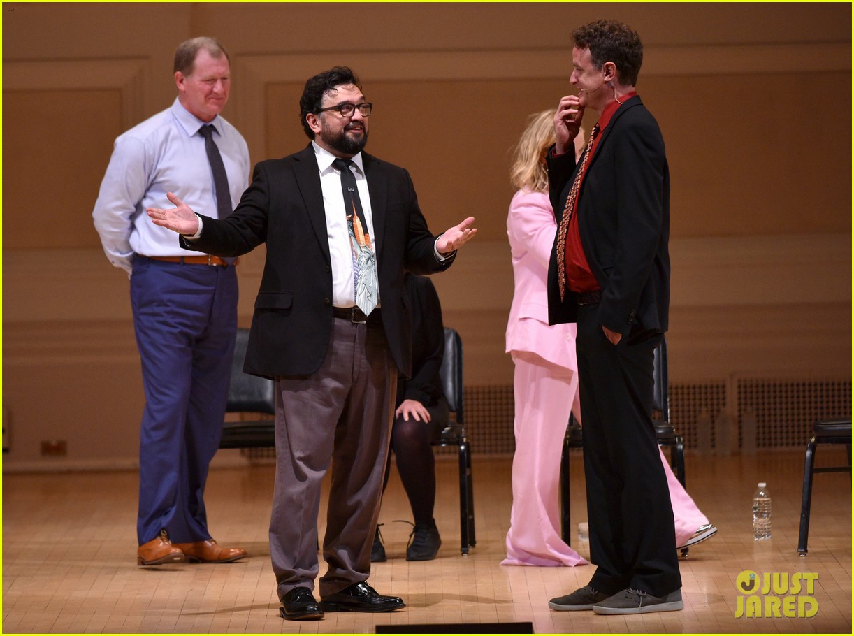 Tina Fey & Amy Poehler Reunite for Improv Show at Carnegie Hall!: Photo ...